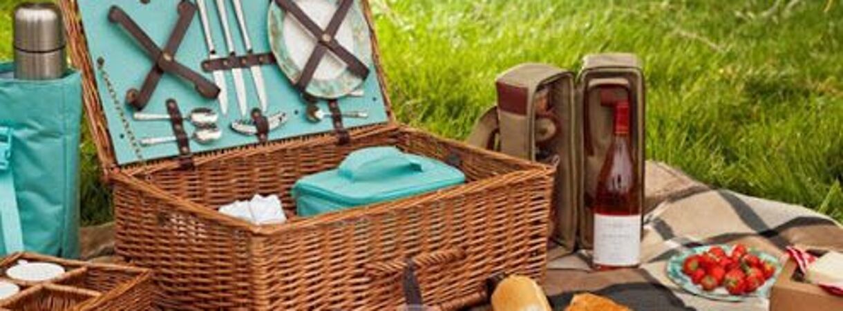 Objevte kouzlo pikniků – pořiďte si piknikový koš ještě dnes