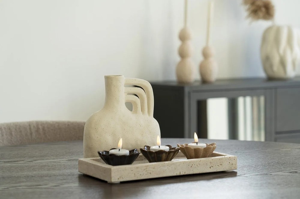 Krémová keramická váza (výška 19,5 cm) – House Nordic