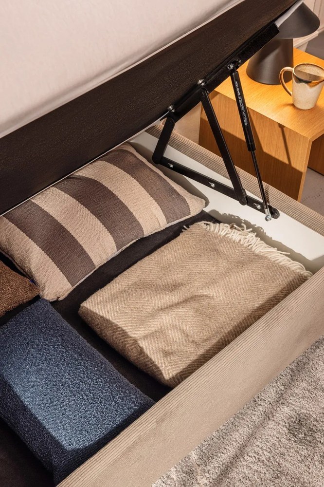Béžová čalouněná jednolůžková postel s úložným prostorem s matrací 90x200 cm Avela – Bonami Selection