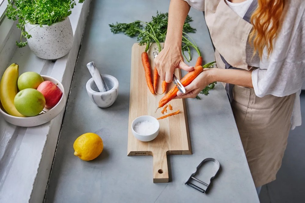 Béžová bavlněná kuchyňská zástěra Tiseco Home Studio