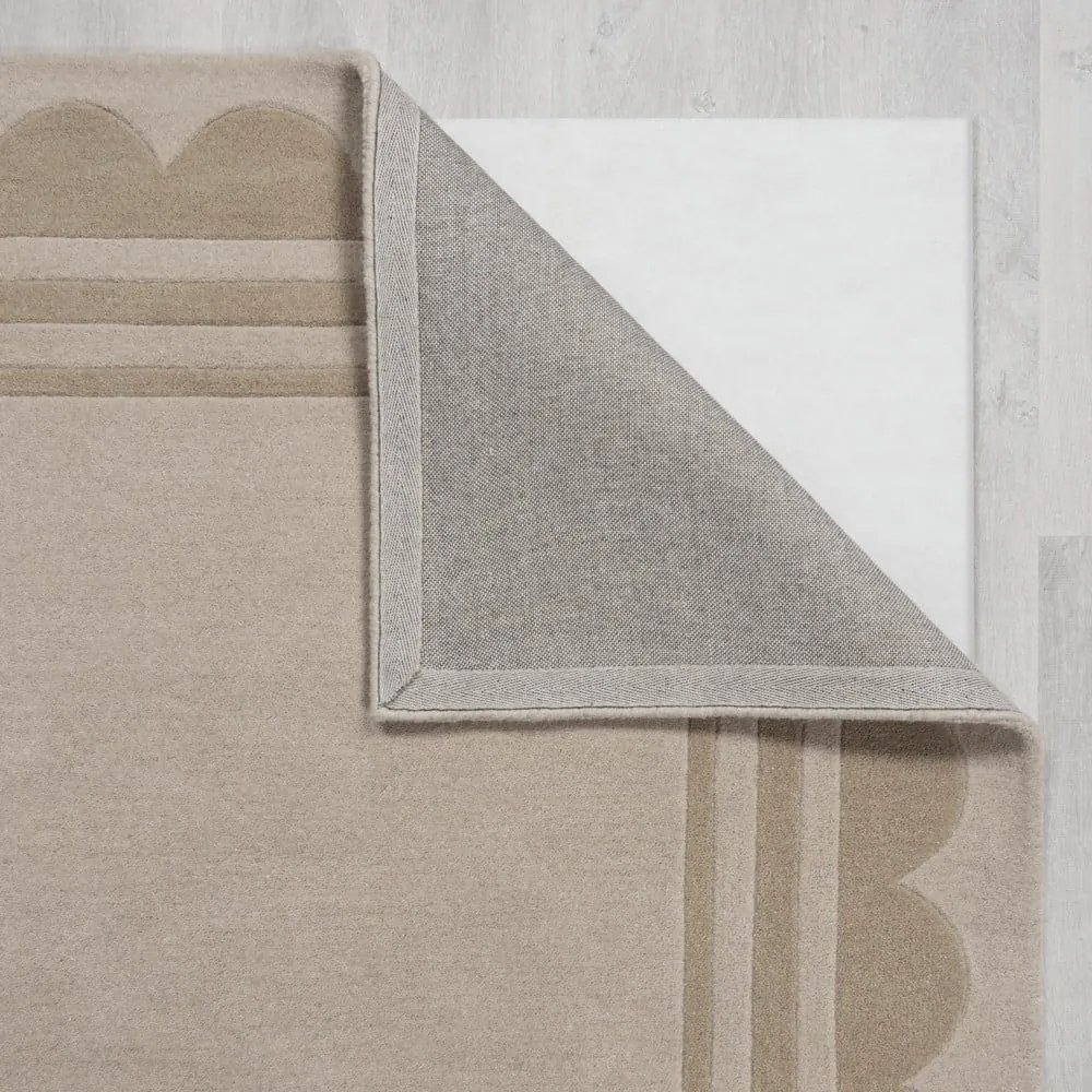 Ručně tkaný vlněný běhoun v přírodní barvě 80x230 cm Lois Scallop – Flair Rugs