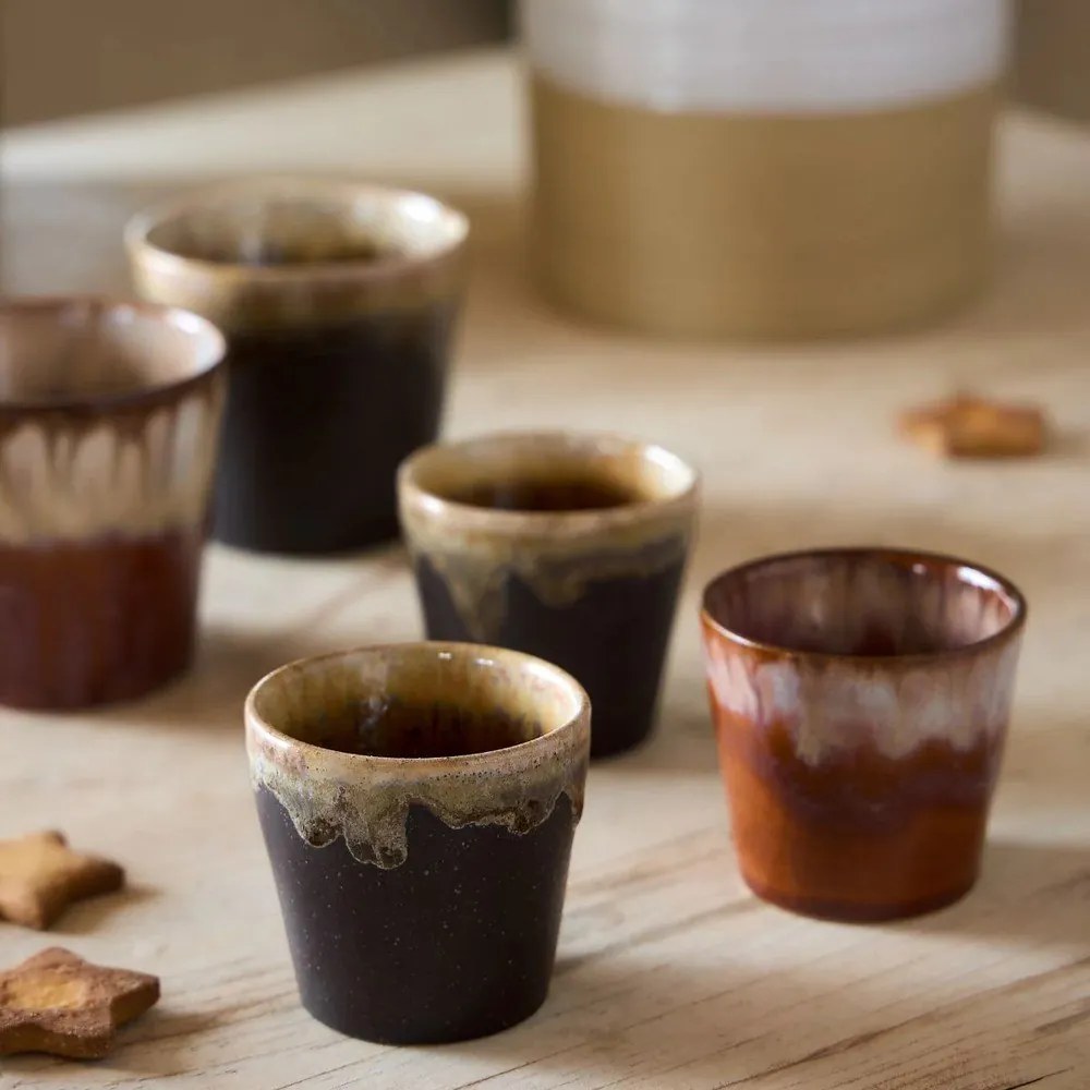 Tmavě hnědý kameninový šálek na espresso 70 ml Poterie – Casafina