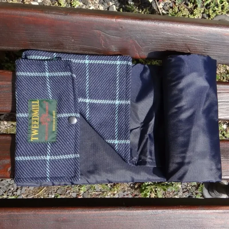 Pikniková tvídová deka Walker Navy 66 x 98 cm Tweedmill | BIANO