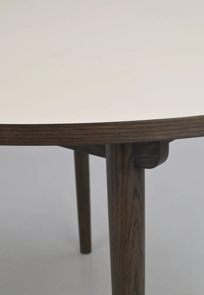 ROWICO Jídelní stůl FAIRMOUNT hnědý ⌀120 cm