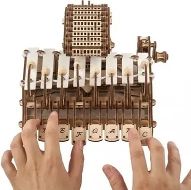 Ugears 3D dřevěné mechanické puzzle Programovatelná celesta / od 14 le