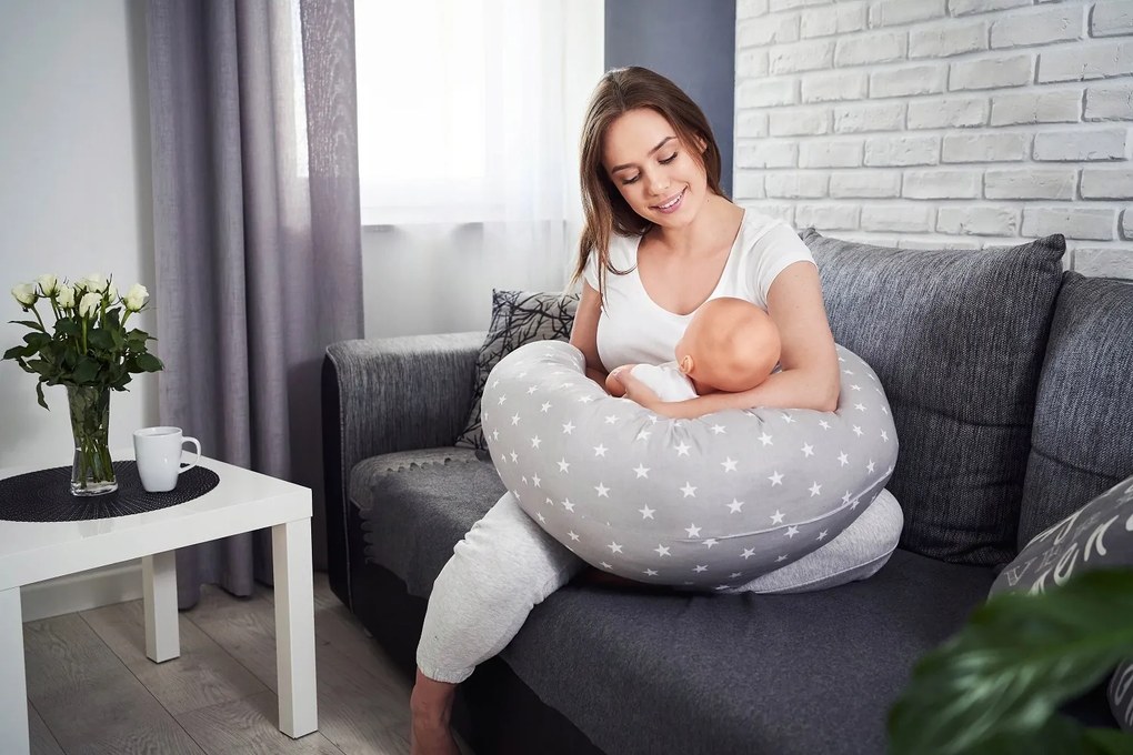 Kojicí polštář BABYMAM PREMIUM - Bíle hvězdičky s šedou