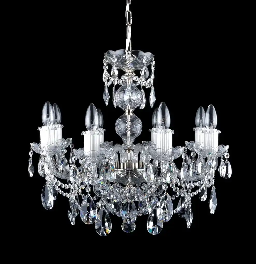 Stříbrný křišťálový lustr s 8 rameny a broušenými vachtlemi | BIANO