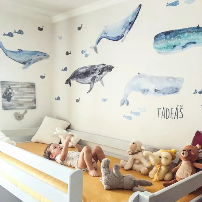 INSPIO Dětské samolepky na zeď - Samolepicí tapeta s velrybami a jménem