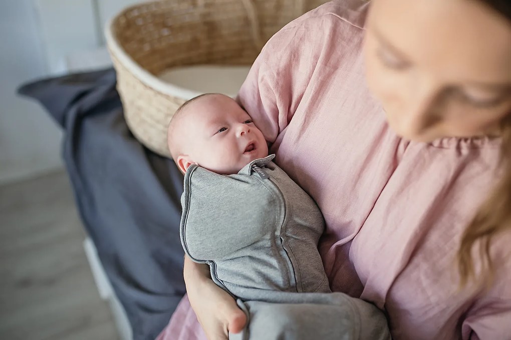 Sleepee Bavlněná zavinovačka od 3 kg EUKALYPTUS + čepička ZDARMA