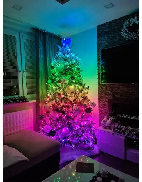 Barevné LED osvětlení na stromeček Twinkly 48m RGB 600LED