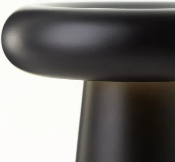 Brilliant G40895/76 Venkovní AKU stolní lampa MUFFIN matná černá USB-C