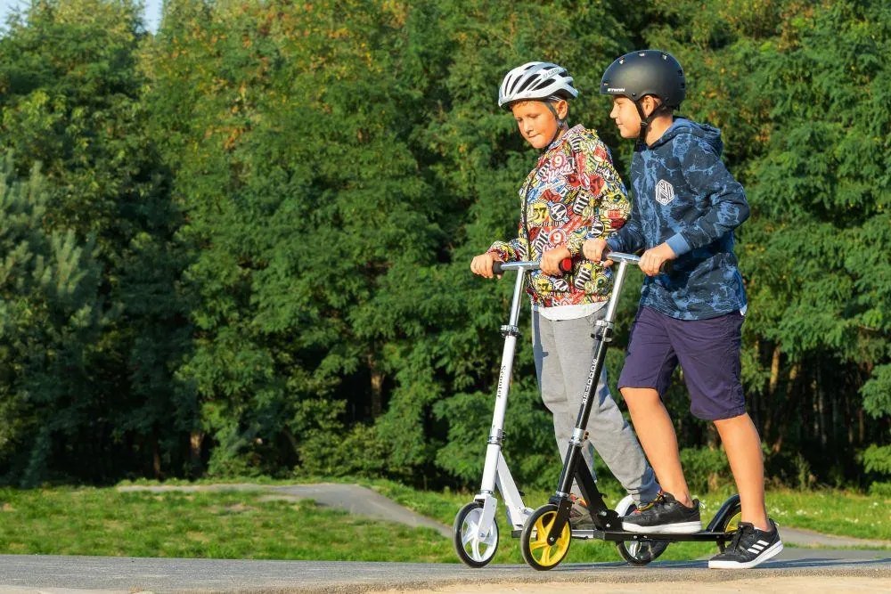 MoMi Koloběžka Qkids Weiss Šedá