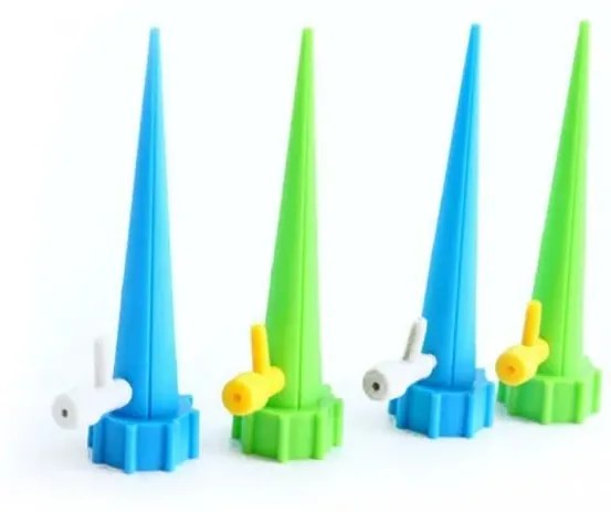 Zaparkorun Zavlažovací hroty Spike Drip - 10x zavlažovač s odkapávacím ventilem - zelená
