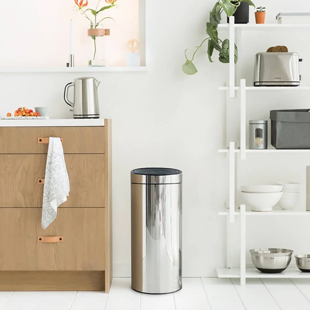 Brabantia Touch Bin NEW 30L lesklá ocel