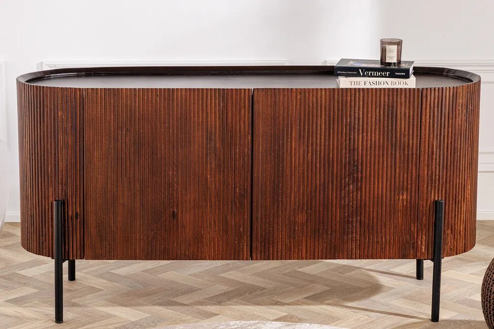 Designová komoda z masivu Gatsby Mango 150cm