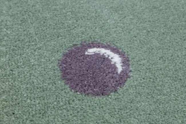 Metrážový koberec Lima C275b zelený / krémový