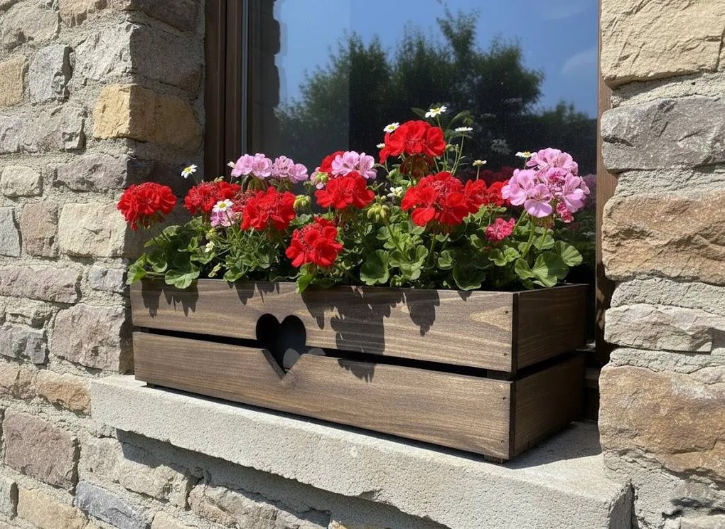 AMADEA Dřevěný obal na truhlík se srdcem - tmavý, 62x21,5x17cm Český výrobek