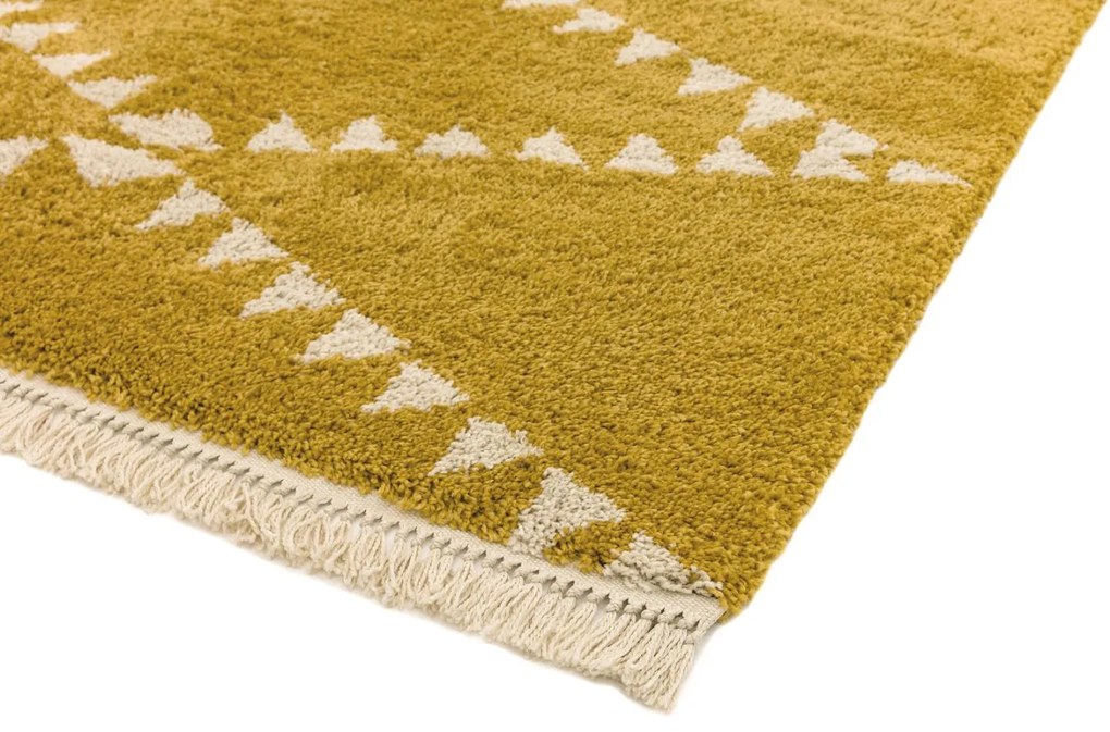 Žlutý koberec Lever Mustard Rozměry: 200x290 cm