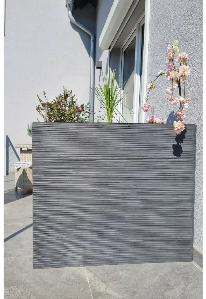 Květináč ELEMENTO, sklolaminát, šířka 88 cm, šedá řádky