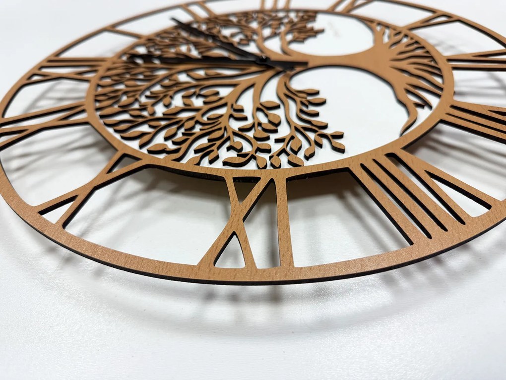 dřevo života Nástěnné hodiny STROM Zvolte barvu dekoru: Třešeň, Zvolte velikost hodin (cm): 35x35, Barva ručiček: Černé