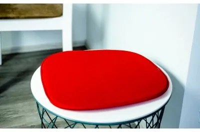M&K Sedák na židli červený, 39x37cm