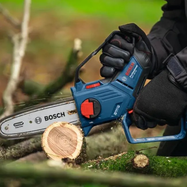 Bosch GKE 18V-20 aku řetězová pila 20cm 18V bez aku 06008D7100