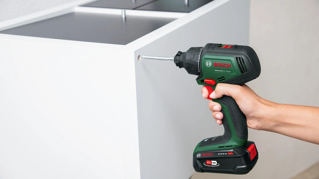 BOSCH Home & Garden Aku vrtačka Bosch AdvancedDrill 18V-80 + příslušenství