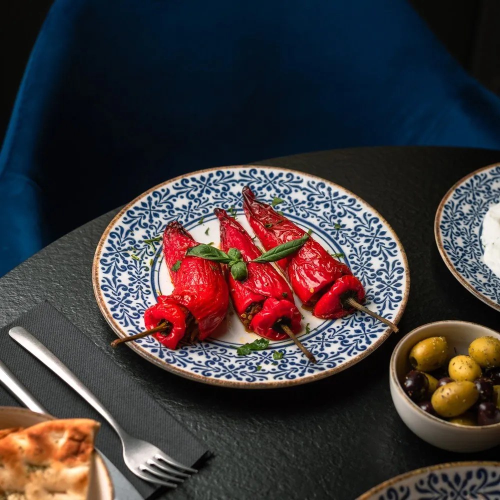 Bílý/modrý porcelánový talíř ø 25 cm Azul – BonBistro
