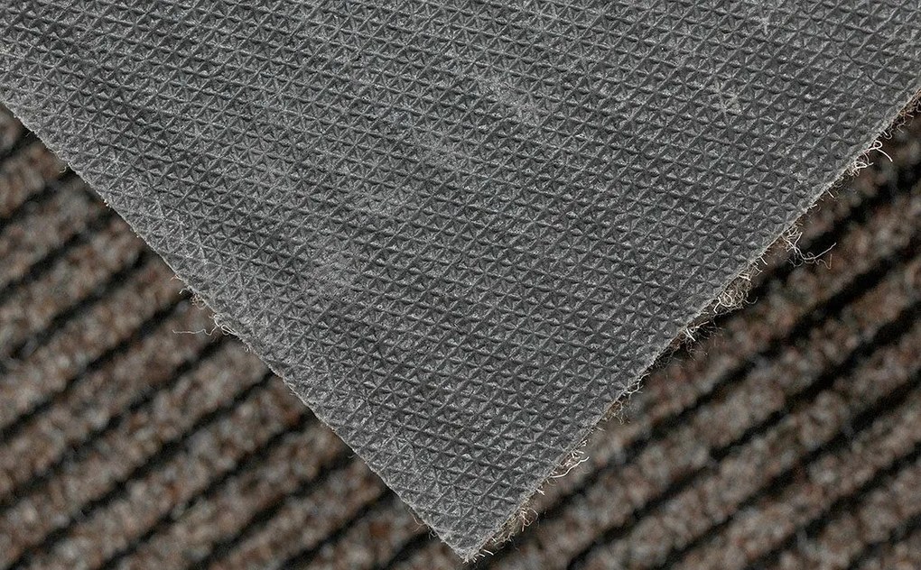 VEBE FLOORCOVERINGS BV Čistící zóna SHEFFIELD/ LIVERPOOL 60 hnědá BARVA: Hnědá, ŠÍŘKA: 2 m