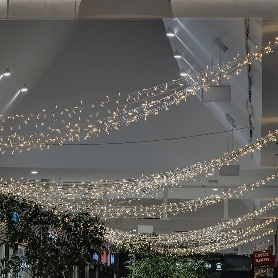 Easy Fix LED světelný závěs interiér, 100 × 500 cm, teple bílá, 500 diod, 10 pramenů, čirý kabel, IP20, prodlužovací
