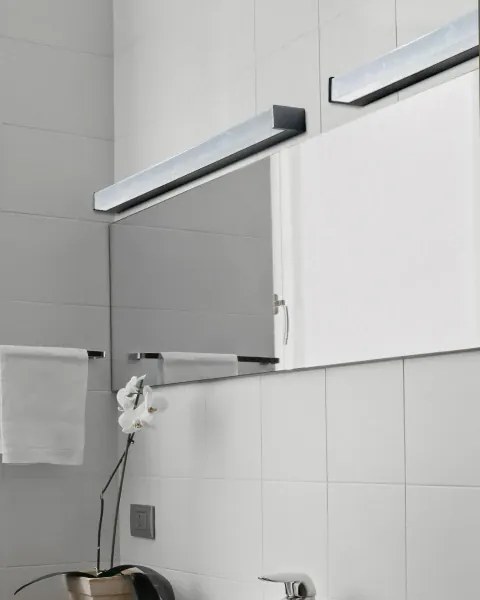LED nástěnné svítidlo Peter 90 3000 chrom