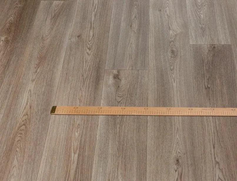 BEAUFLOR PVC podlaha - lino BLACKTEX COLUMBIAN OAK 649M – tmavě hnědé dřevo ŠÍŘKA: 3 m, POUŽITÍ: Zátěžové