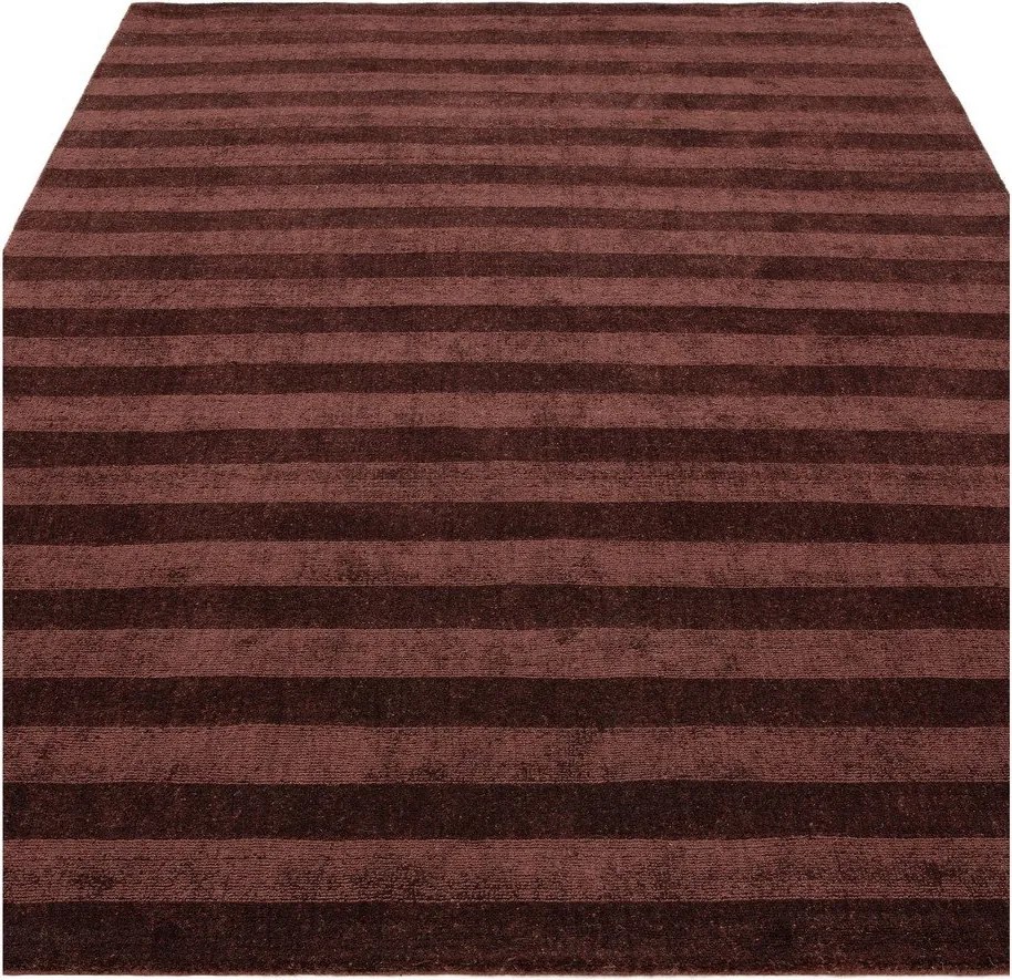 Vínový ručně tkaný koberec z recyklovaných vláken 160x230 cm Connor – MADE