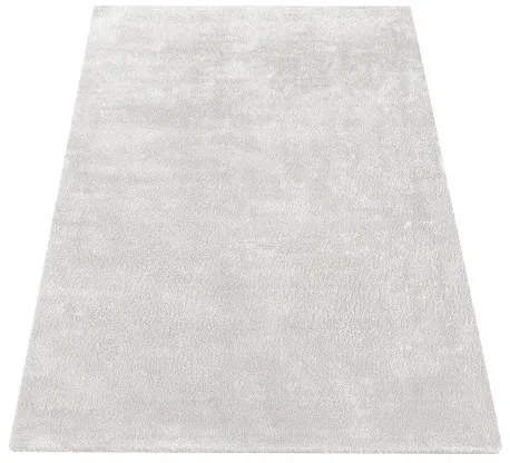 Krémový koberec s vyšším vlasem Šírka: 120 cm | Dĺžka: 180 cm