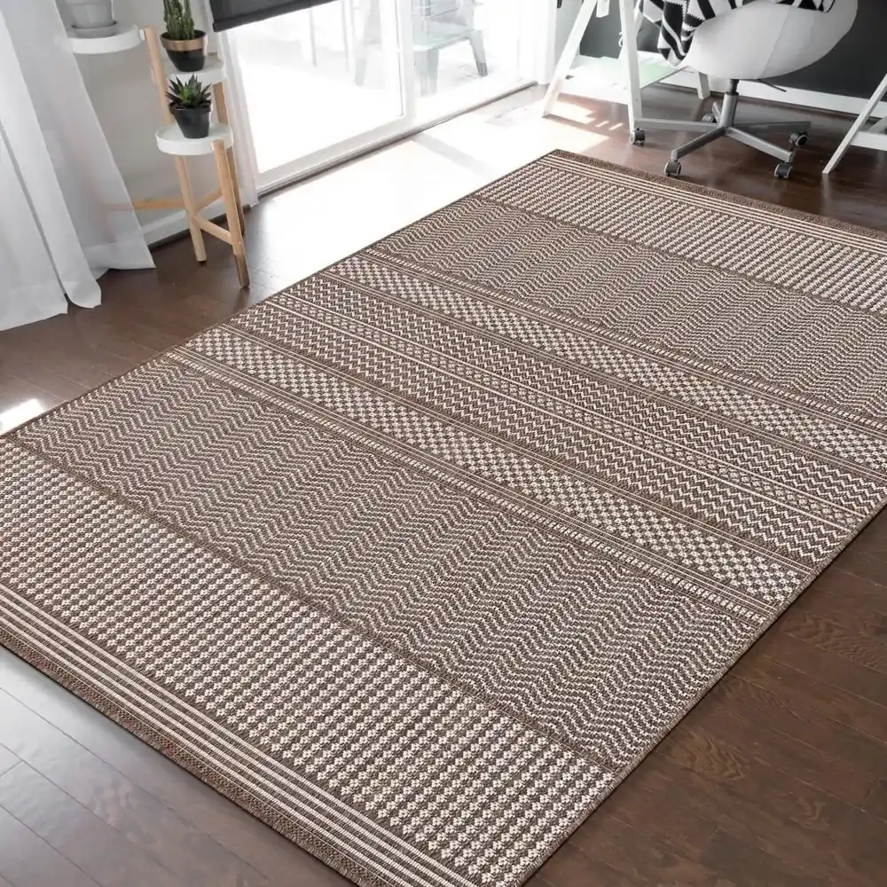 Skandinávský světle hnědý koberec s jemným vzorováním Šířka: 120 cm |  Délka: 170 cm | BIANO
