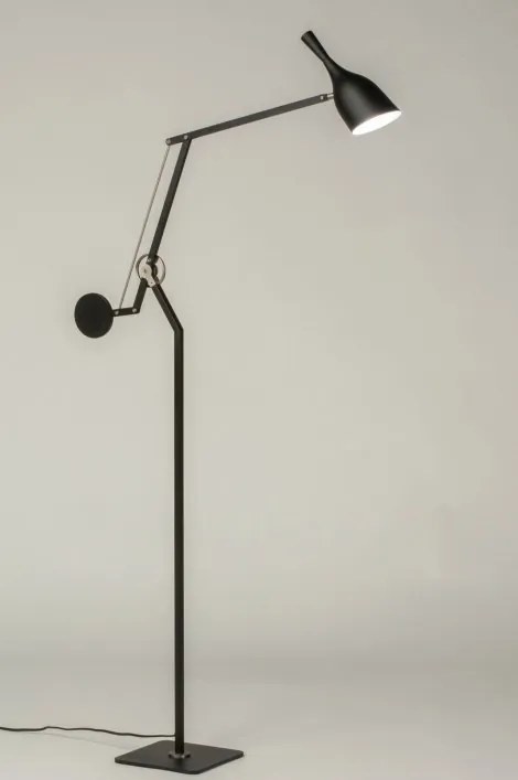Stojací lampa Ventura Elegante Nero