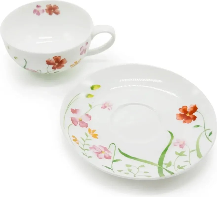 Porcelánový šálek s podšálkem Lotta, 180 ml – akvarelové květy uvnitř i na povrchu