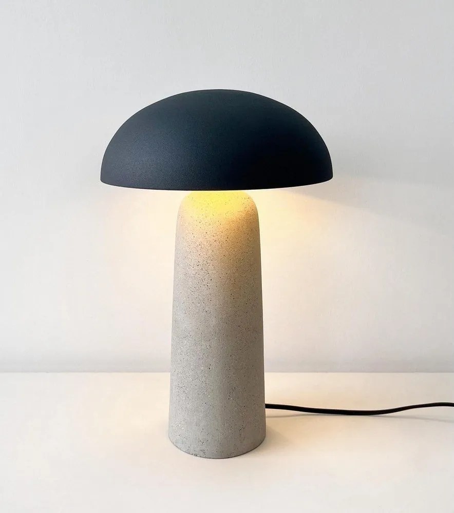 Šedá betonová stolní lampa s kovovým stínidlem (výška 39,5 cm) Delphine – Bizzotto