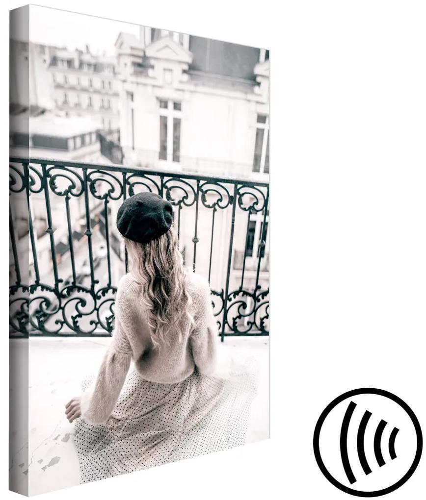 Obraz Květnový sen (1-dílný) svislý - žena na balkoně v Paříži