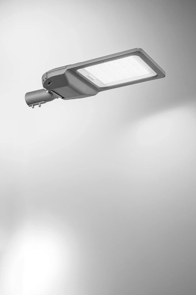 FAN LED-ROADWAY-200M Silniční LED světlo Roadway (šedé, kov) 200 W, 34 000 lm, 4000 K, CRI > 70, IK 08, IP65, 708 x 310 x 99 mm - FANEUROPE