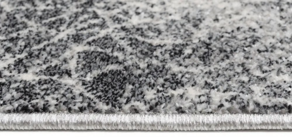 Šedý designový koberec s jemným vzorem Šířka: 80 cm | Délka: 150 cm