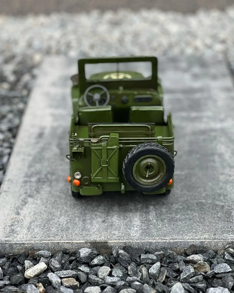 Plechový model - MB Armádní Jeep 2