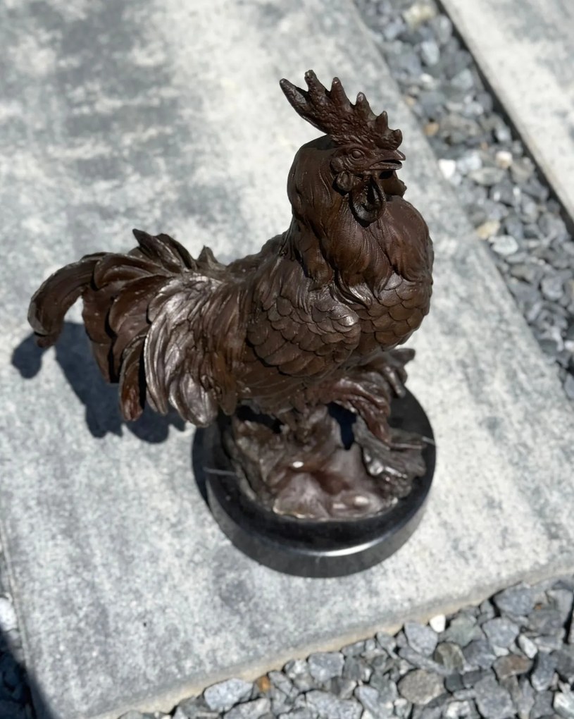 Bronzová socha Kohout – zvířecí figurína