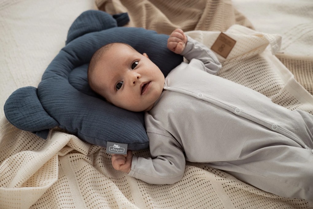 Sleepee Mušelínový fixační polštář PÍSKOVÝ pro miminko