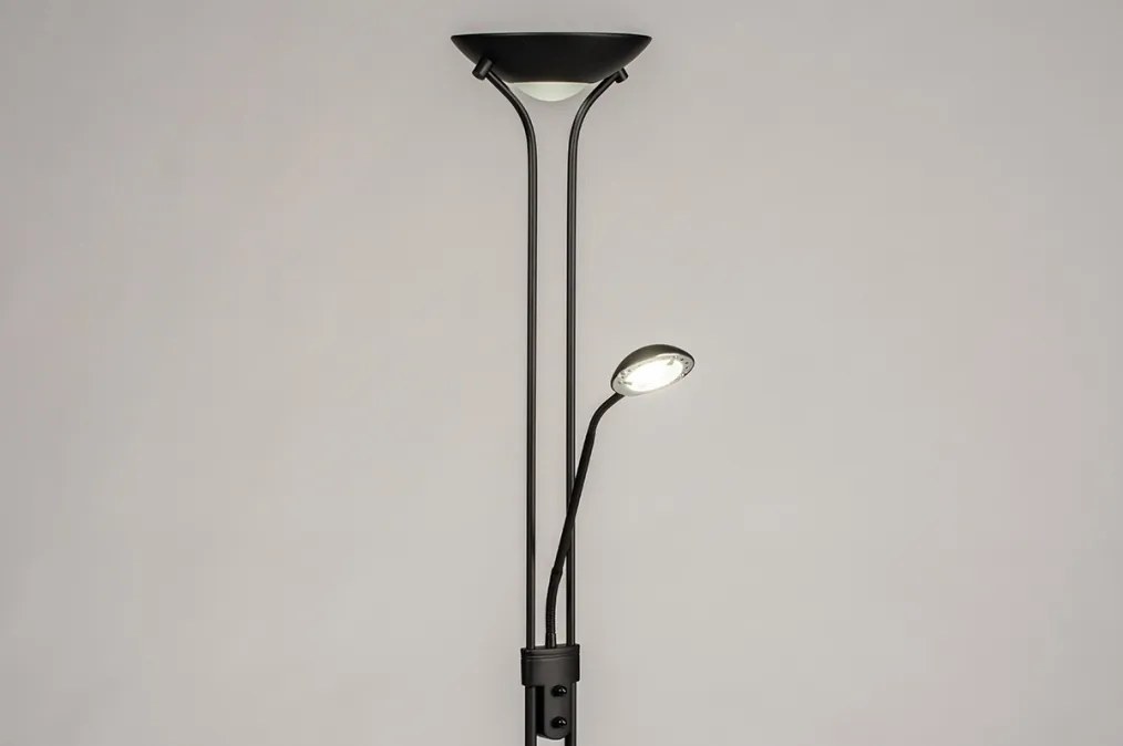 Stojací LED lampa se stmívačem Garcia Black