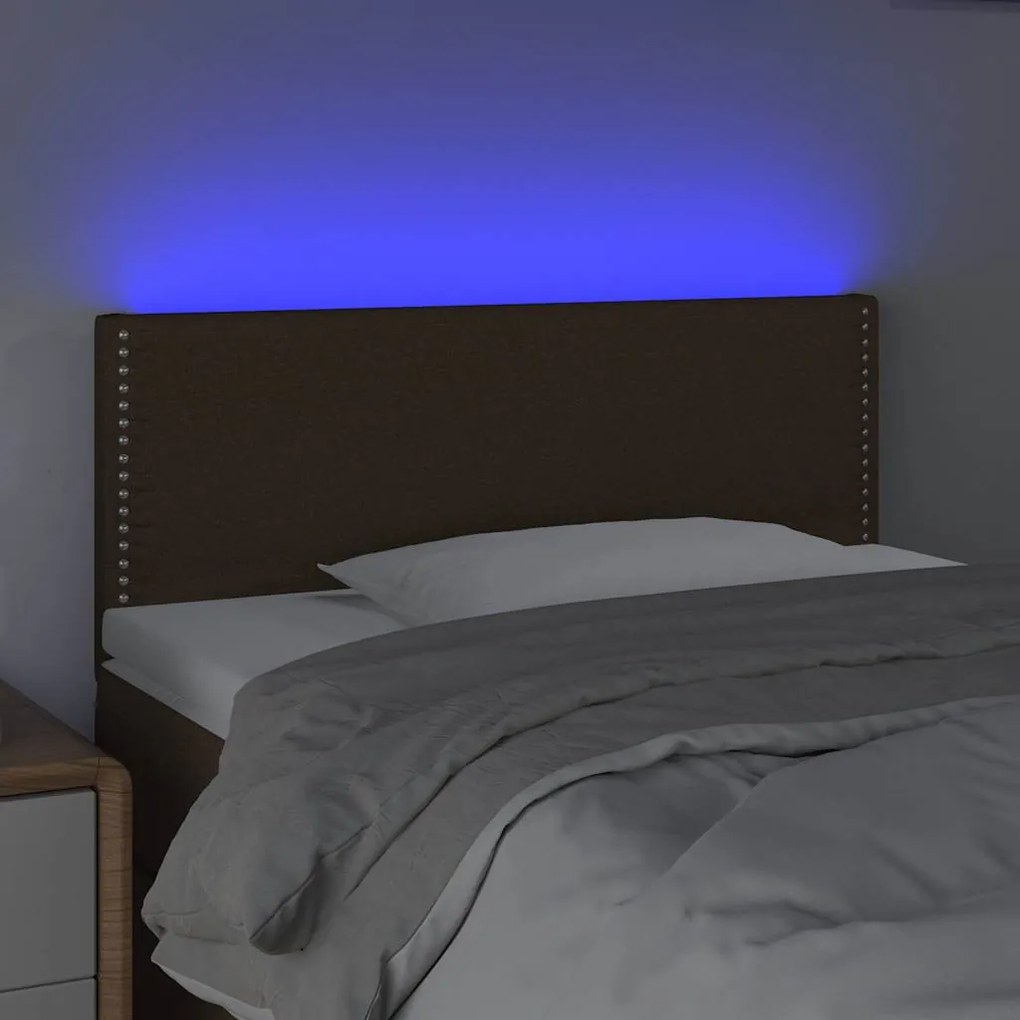 Čelo postele s LED tmavě hnědé 100x5x78/88 cm textil 3121465