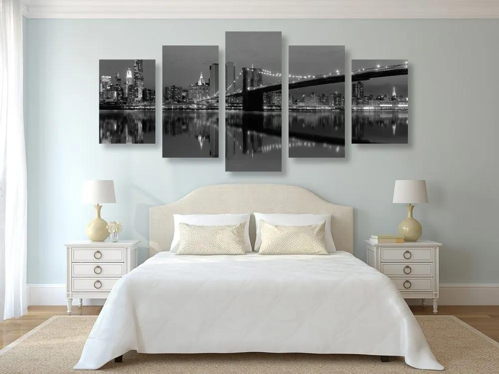 5-dílný obraz odraz Manhattanu ve vodě v černobílém provedení Varianta: 100x50