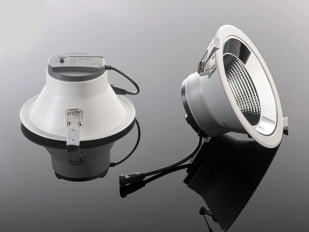 LED2 2236351D LED2 Zápustné venkovní svítidlo ALFA II 24 DALI/PUSH DIM 25W 3CCT 3000K/3500K/4000K UGR bílá - LED2 Lighting