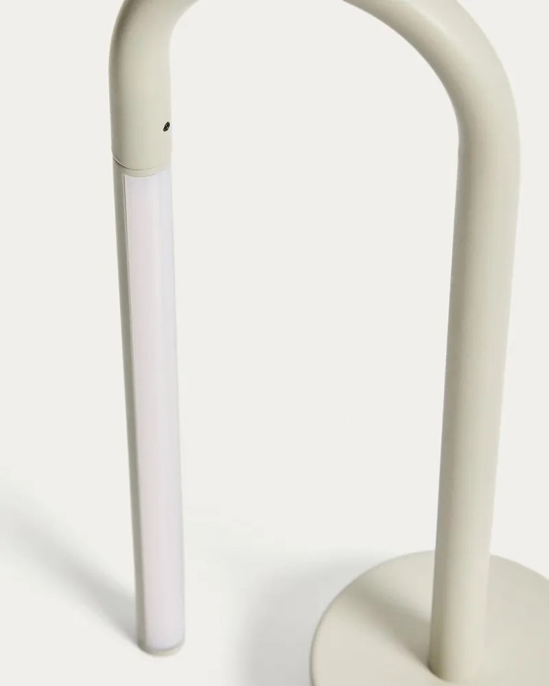Slonovinová kovová LED stolní lampa (výška 30 cm) Bow – Kave Home