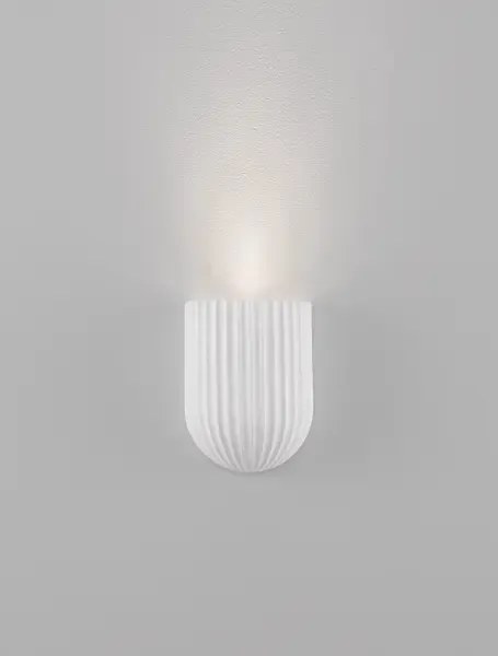 Minimalistické nástěnné svítidlo Ammos